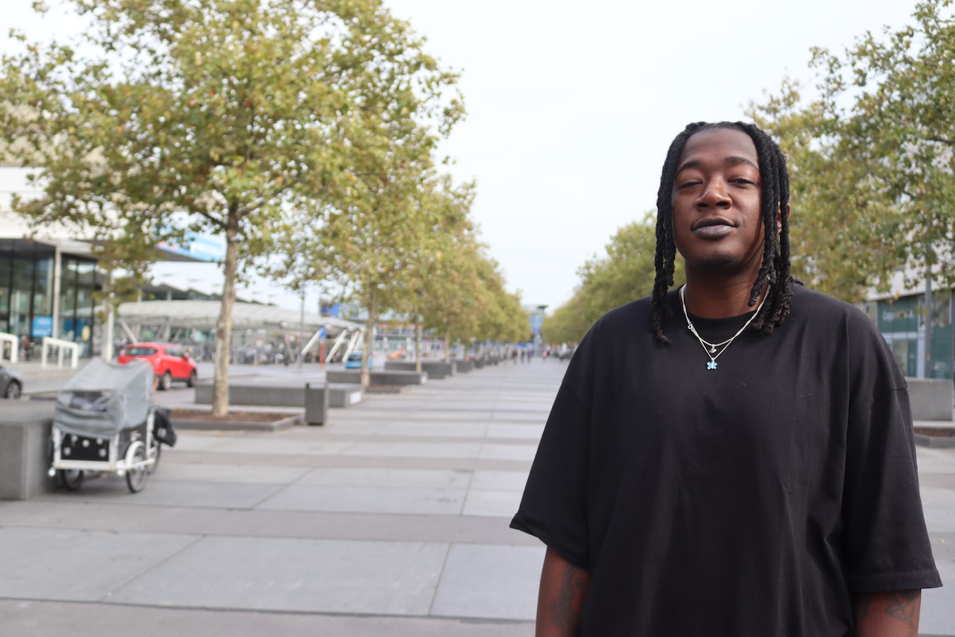 Wie is K1D, de ‘saaiste rapper ooit’ die meedoet in ‘De Slimste Mens ...