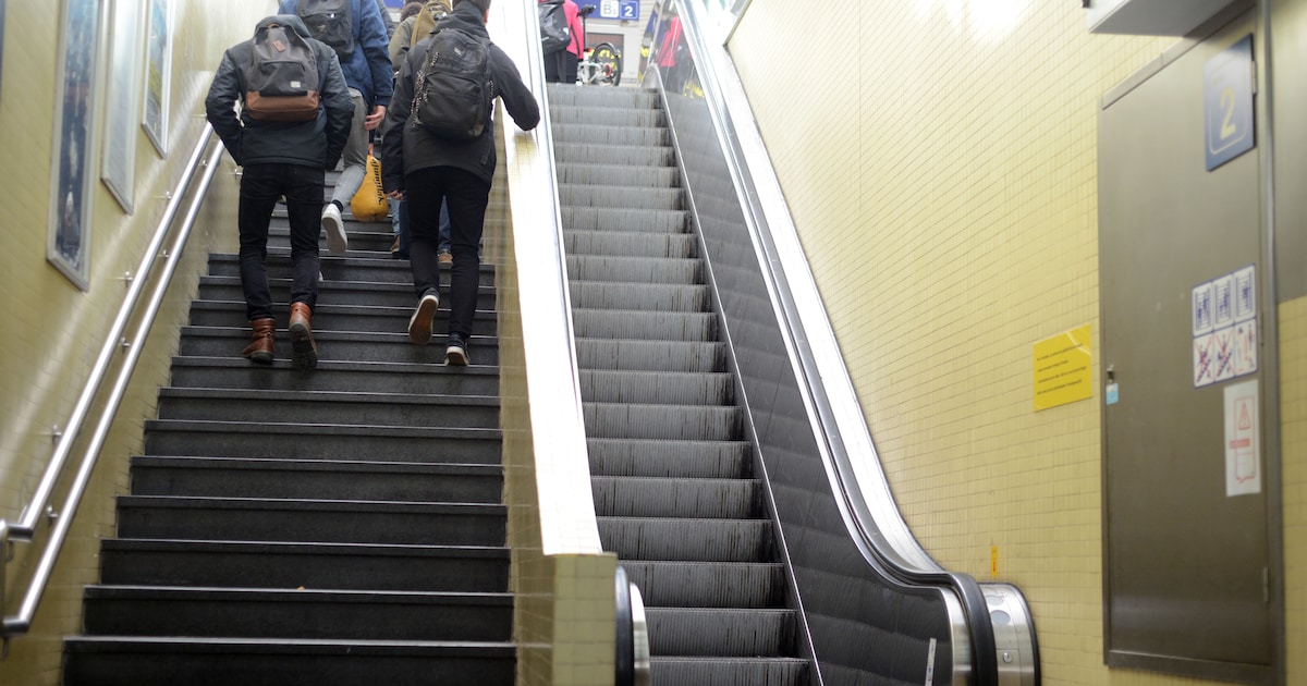 Hoe zit het met roltrappen in Leuvens station? | Leuven | HLN.be