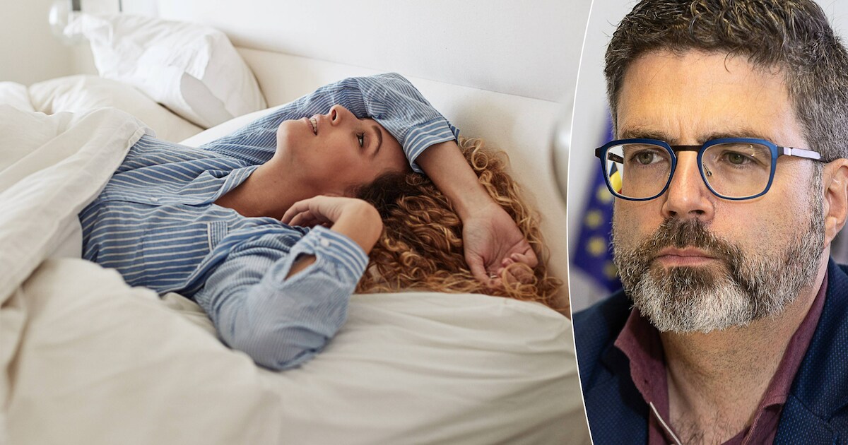 “Wie nu opstaat met koorts en zware hoest, heeft wellicht corona”: zijn ...