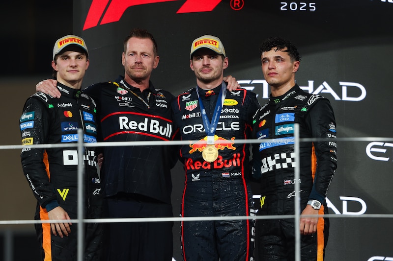 850 euro inkom en ‘Sweet Caroline’ uit volle borst: Lando Norris vierde ...