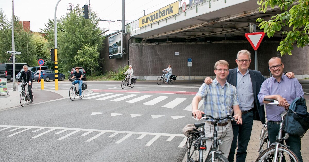 2,5 miljoen euro voor fietsbrug over Vijfstraten | Sint-Niklaas | HLN.be
