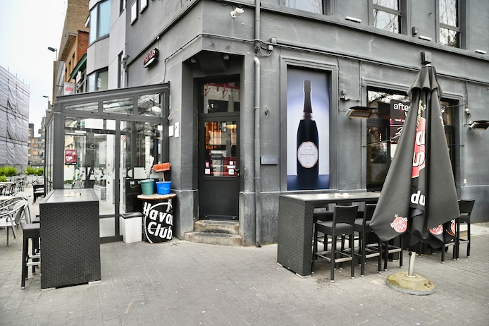 Nachtburgemeester Martin (58) zwaait af na 36 jaar achter de toog van ...