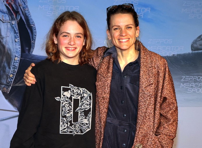 Veerle Baetens en 14-jarige dochter schitteren voor het eerst samen op ...