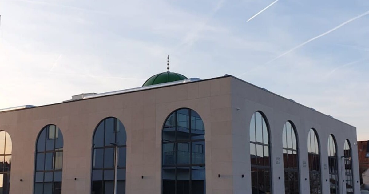 Moskeevereniging stelt gebouw ter beschikking | Lokeren | HLN.be