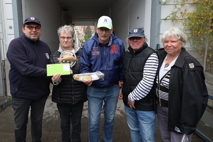 Yves vangt Gouden Haring bij ‘Oudgedienden van de Zeemacht’ | Ronse ...