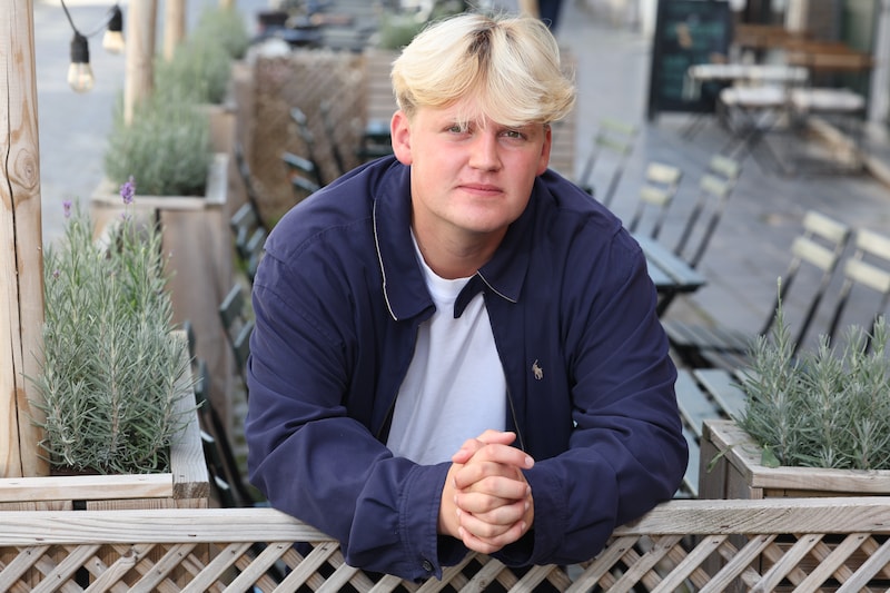 Cupido schiet niet raak en moet ‘The Masked Singer’ verlaten: “Een van ...