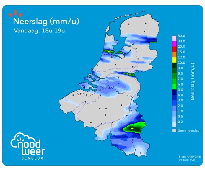 Kijk hier waar en wanneer het gaat regenen: code geel voor regen in ...