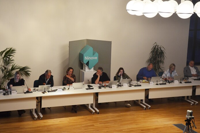 Oppositie is hard voor Forza Ninove tijdens gemeenteraad: “Kan het ...