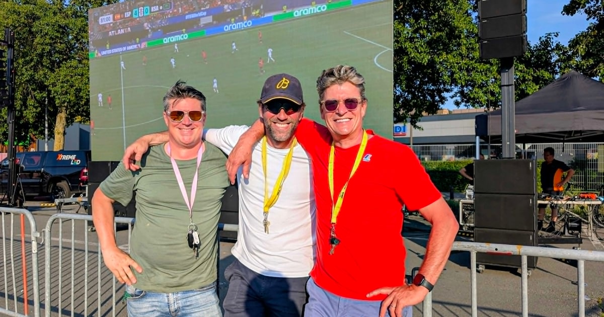 2.500 fans verwacht aan groot scherm in Aalst voor cruciale match Rode ...