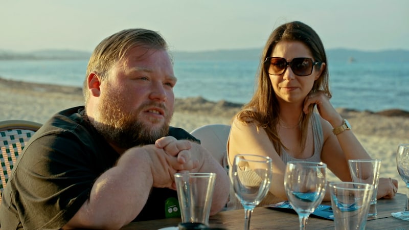 William Boeva (36) dolgelukkig met vriendin Nikki: “Het feit dat ze ...