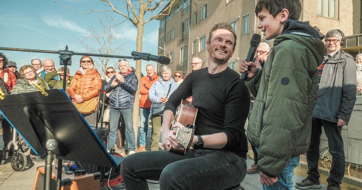 KIJK. Harelbeke heeft... een zingende burgemeester: “Toch een beetje ...