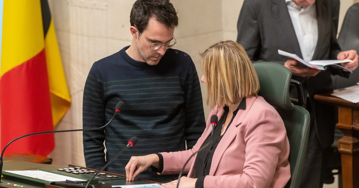 Groen komt met actieplan voor soberheid in de politiek | Binnenland ...