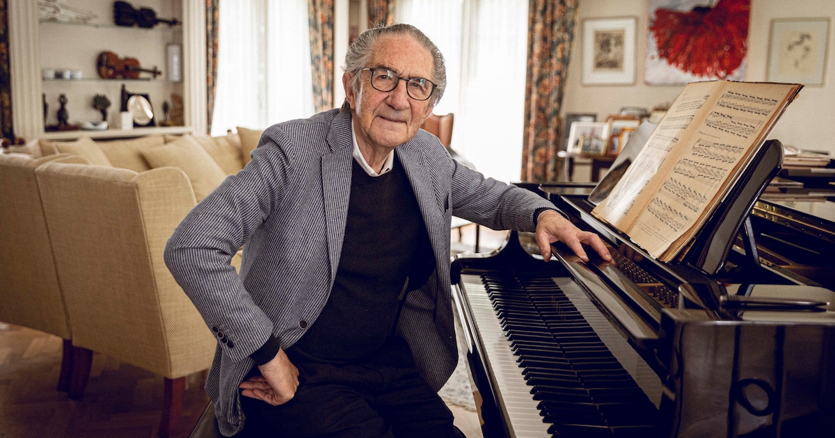 “Politiek lijkt vandaag wel slechte cinema”: Willy Claes (85), bijna ...