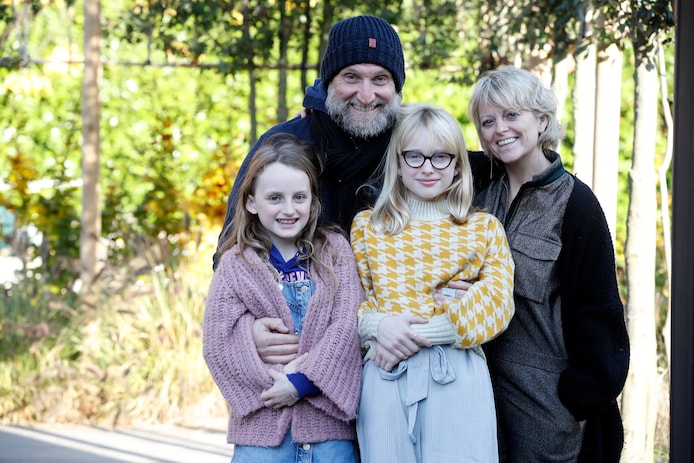 Jan Van Looveren schrijft ‘Suikerzoet’ voor zijn dochters die diabetes ...