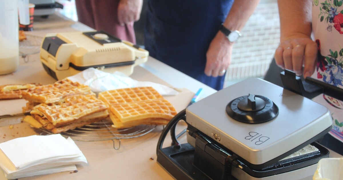 KWB Kessel Dorp organiseert wafelbak met springkasteel en kleurhoek ...