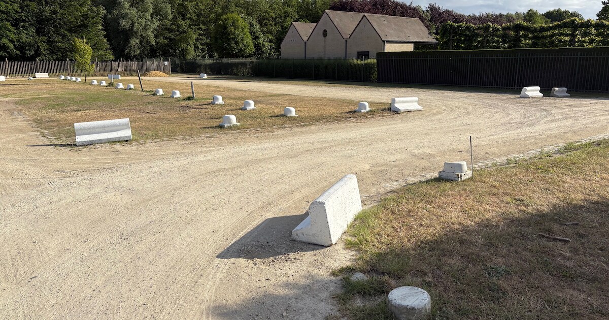 Parking begraafplaats Astene krijgt make-over | Deinze | HLN.be