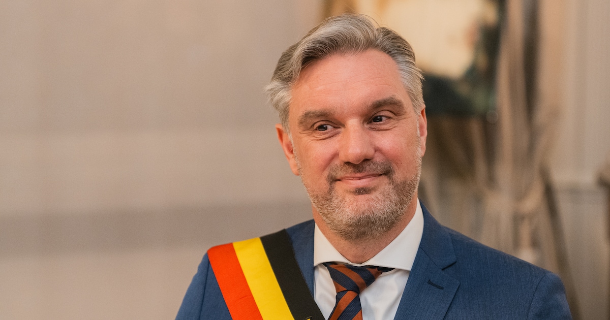 Zoveel uur besteedt Tom Van Keymolen aan zijn job als burgemeester van ...