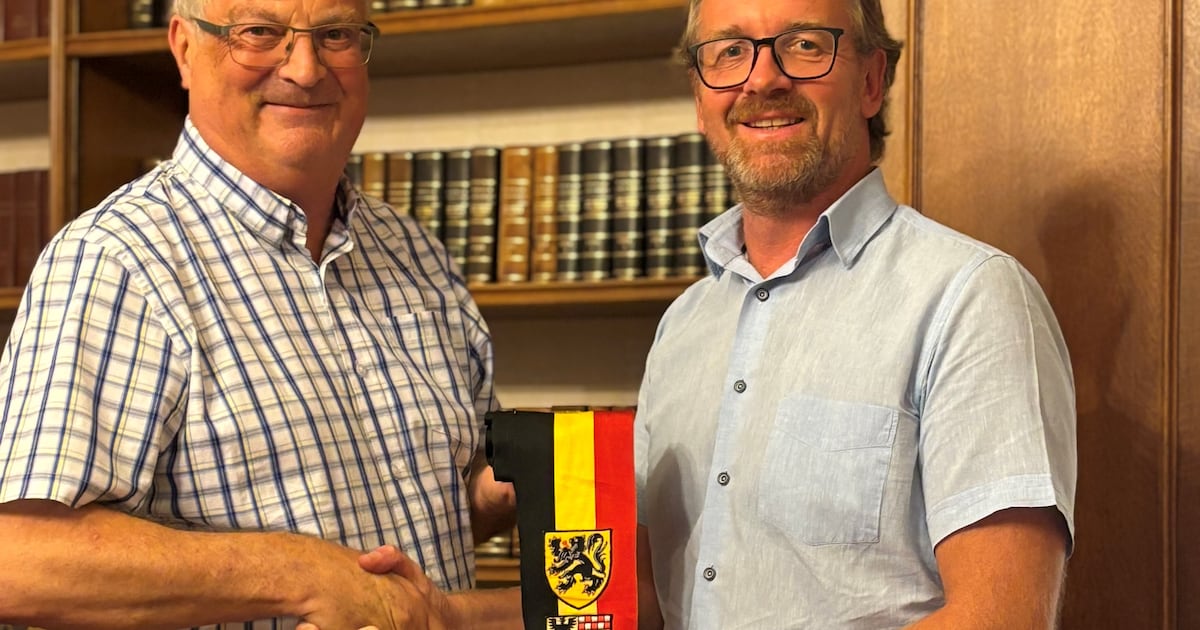 Burgemeester Willy Segers van Dilbeek hangt volgende week na 12,5 jaar ...