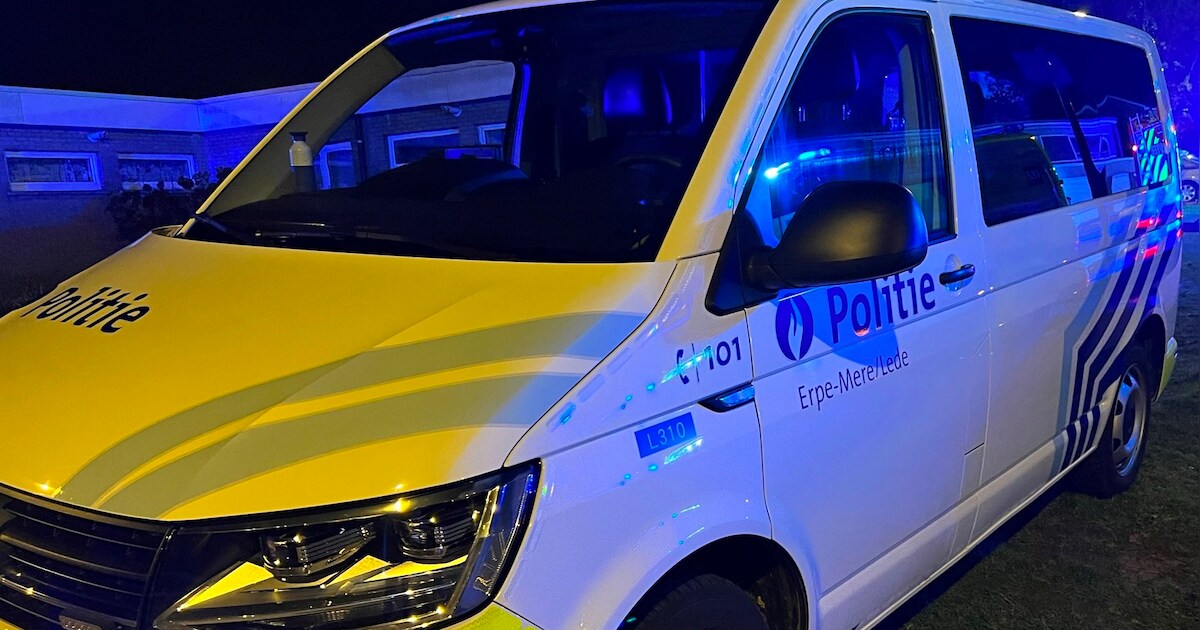 Politie op zoek naar minderjarige die al twee uur verdwenen is | Erpe-Mere | hln.be