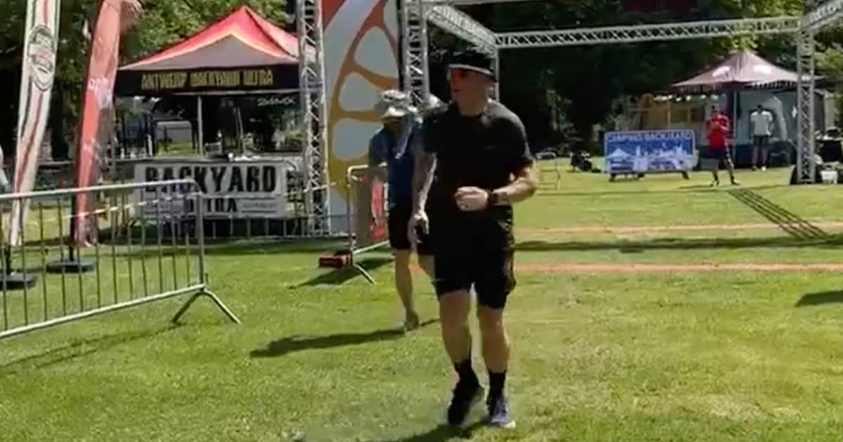 Bert (40) en Brecht (38) lopen al meer dan 415 kilometer in Antwerp ...