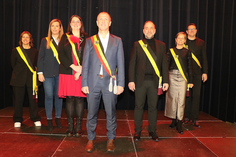 Nieuwe legislatuur Herentals officieel afgetrapt: burgemeester ...