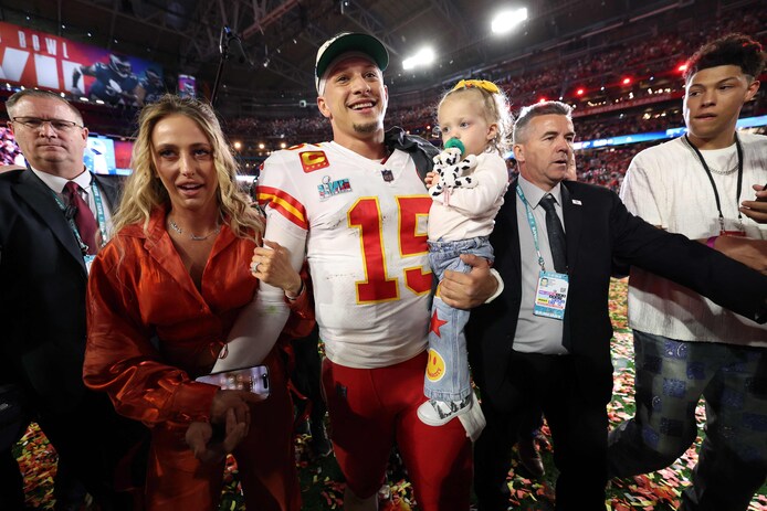 IJskonijn en ideale schoonzoon: hoe Patrick Mahomes in de Super Bowl ...