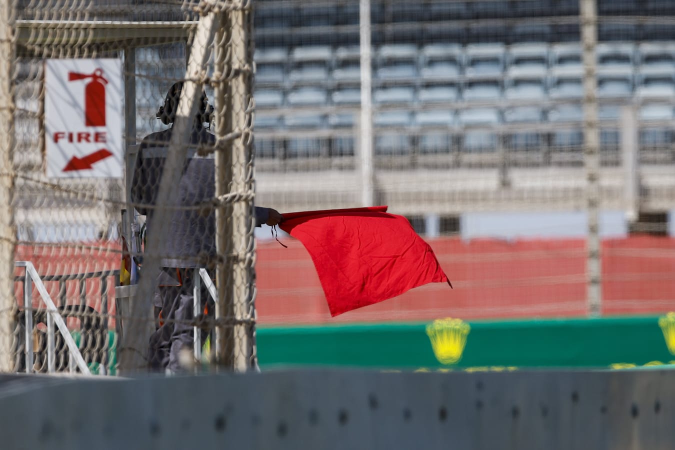 Hoe ziet een raceweekend eruit? Wat betekenen de verschillende vlaggen ...