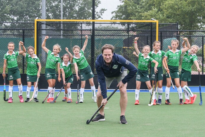 Hockeyclubs krijgen er tot 150 leden in één keer bij, maar elke ...