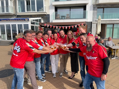 In dit café drinken ze voor het eerst een vers getapte Jupiler 0.0% ...