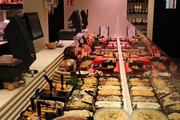 NET OPEN. Urbi De Groof laat de Dworpenaren watertanden met hun (h ...