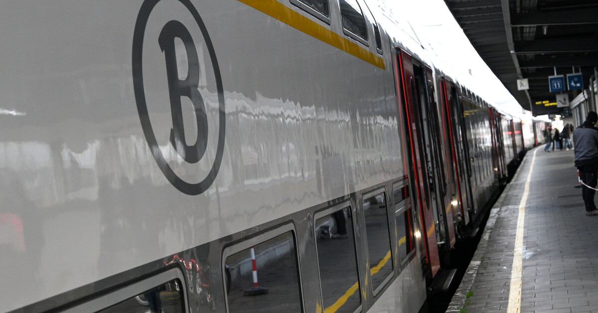 Vrouw naar ziekenhuis nadat ze zich verbrandt met bijtend product op ...