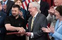 De grootste leugen van Trump over Oekraïne? Die gaat over geld | Foto ...