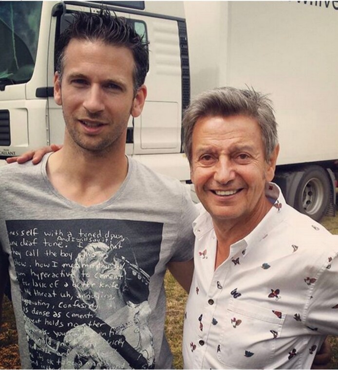 Zanger Stef Willems (Frimout) lanceert vanavond Quaran-Tien om te Zien ...