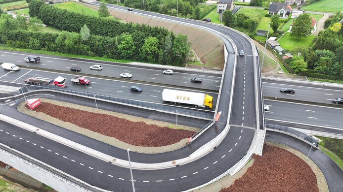 ‘Lengtebeperking’ én een nieuwe oprit: zo moet bedrijventerrein in ...