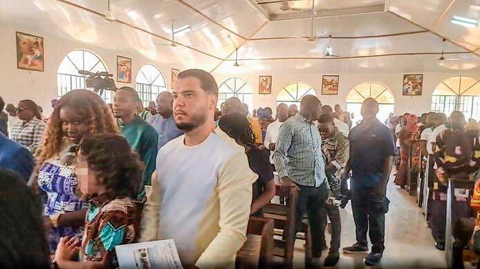 Hoe Bolle Jos met vijf paspoorten de wereld over kon vliegen en uit ...