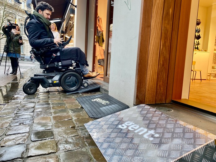 Gent investeert in 300 hellende vlakken voor winkels en horeca: “Een ...