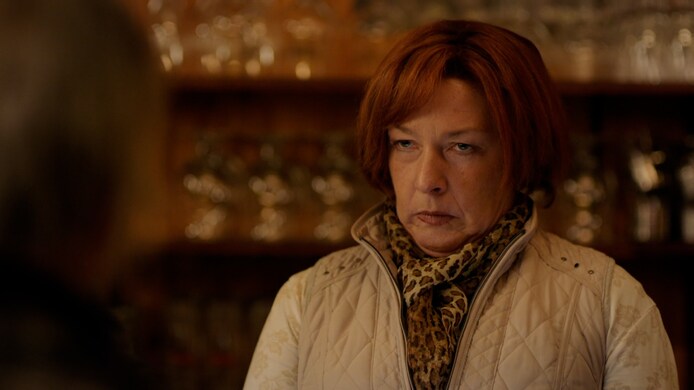 Zatte feestjes met de ‘Bevergem’-crew en kussen met de zus: de stoute ...