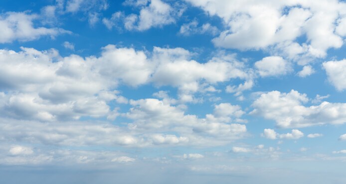 WEERBERICHT. Regenachtig weekend met temperaturen boven de 20 graden ...