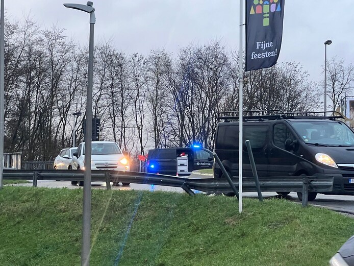 Maasmechelen Village ontruimd wegens... achtergelaten namaakexplosief ...