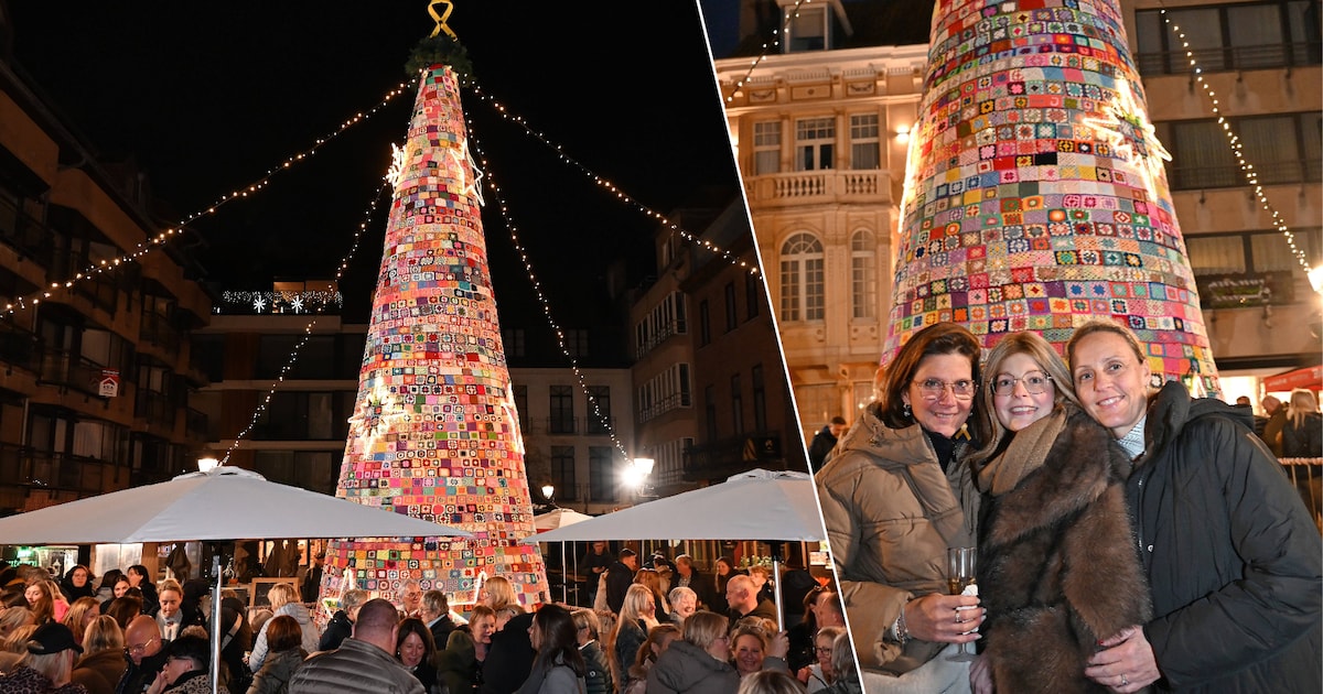 KIJK. Julie stak de lichtjes rond haar unieke lapjesboom aan: “Naar dit ...