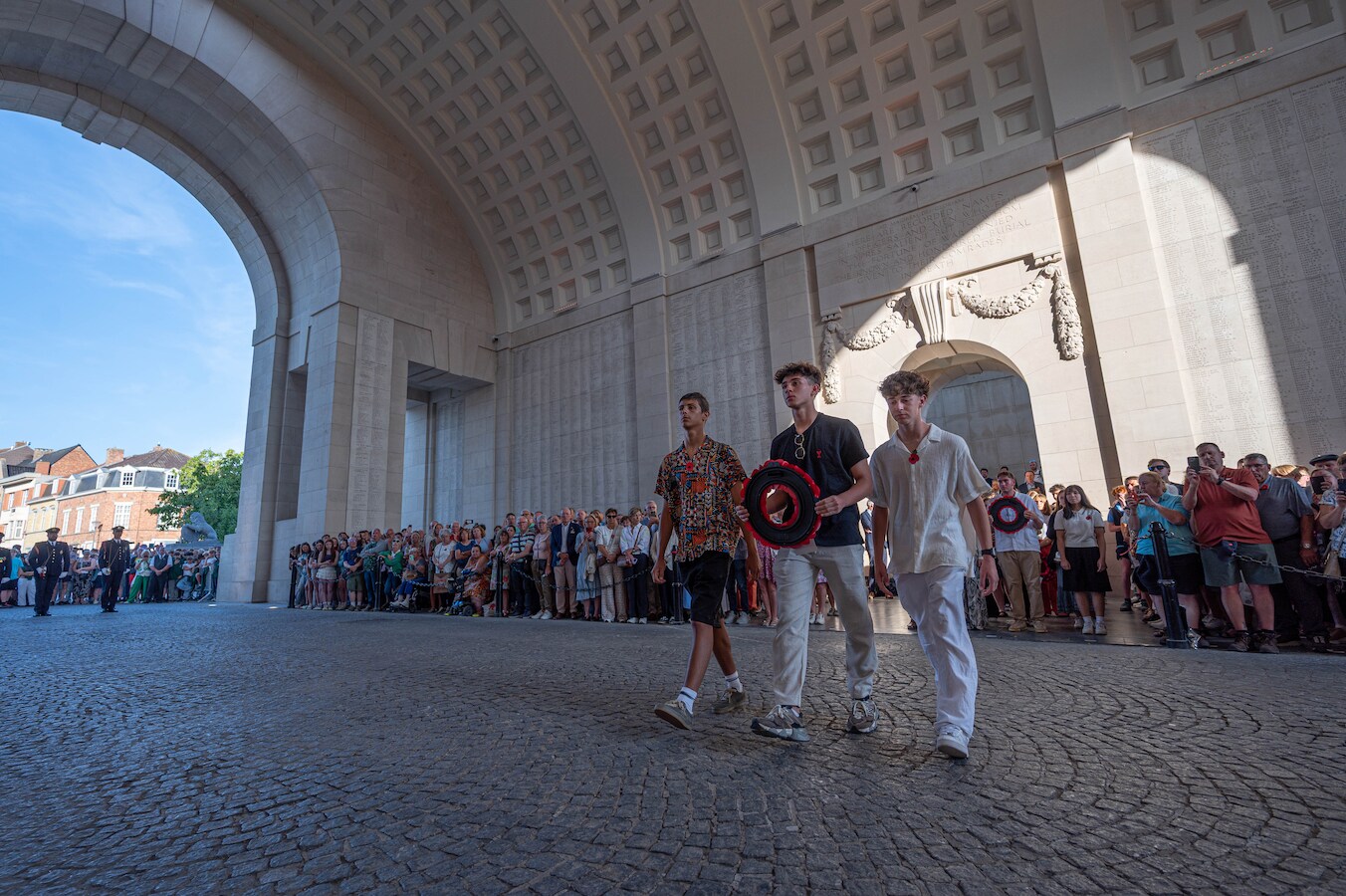 Amerikaanse Alex (15) leert over WO I in Ieper dankzij Rotary: “Mensen ...