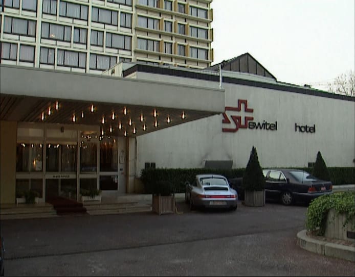 EXCLUSIEVE VIDEODOCU. Switel-inferno doodde 15 feestvierders, 164 ...