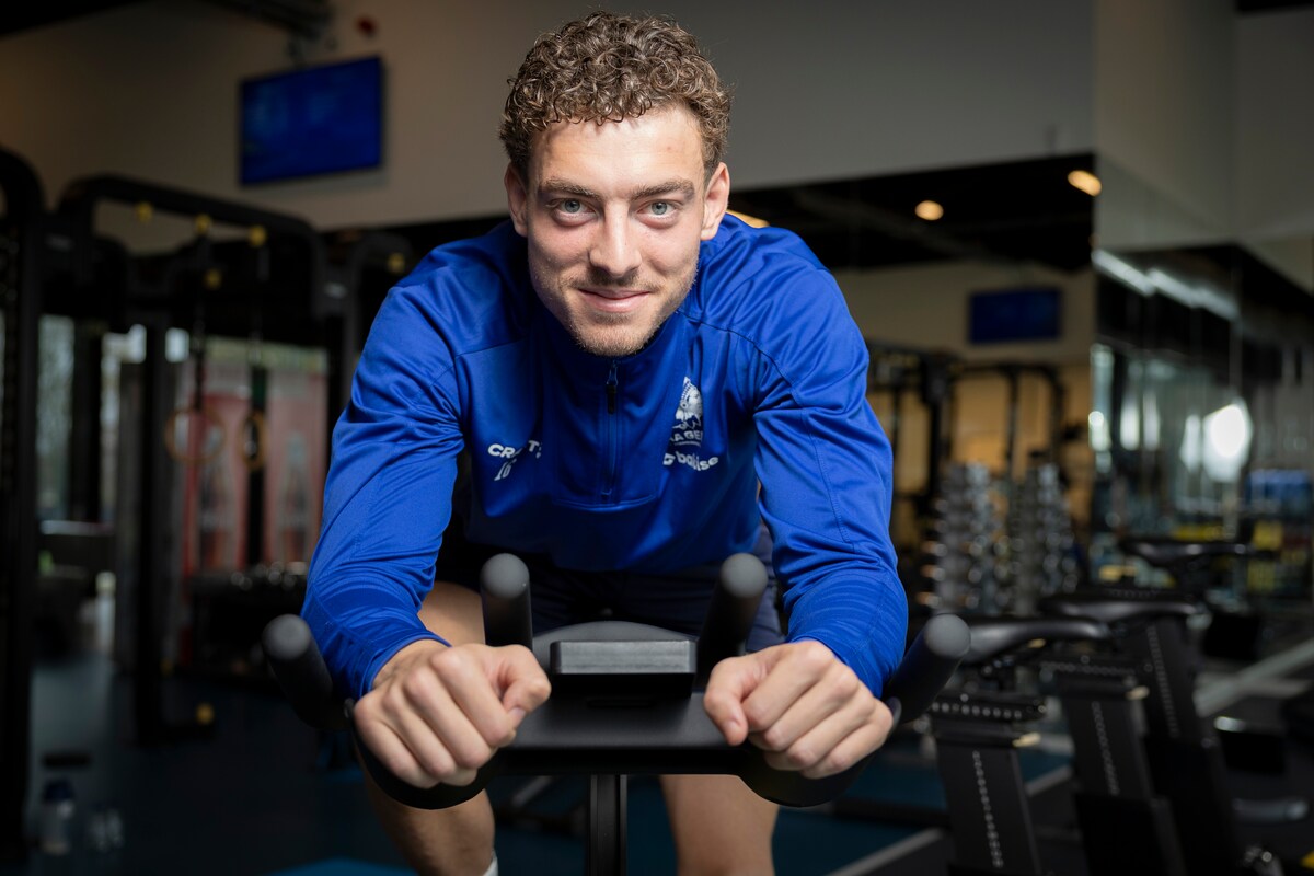 Mathias Delorge, de voetbalromanticus van AA Gent die meer klootzakje ...