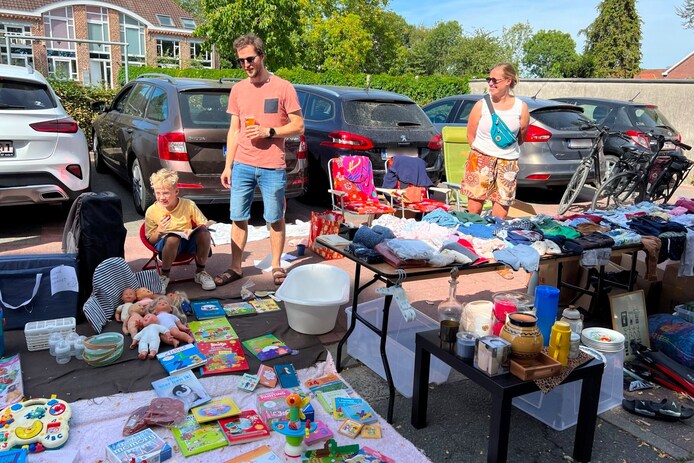 Garageverkoop in Clementwijk: “Meer dan 30 buurtbewoners stallen ...