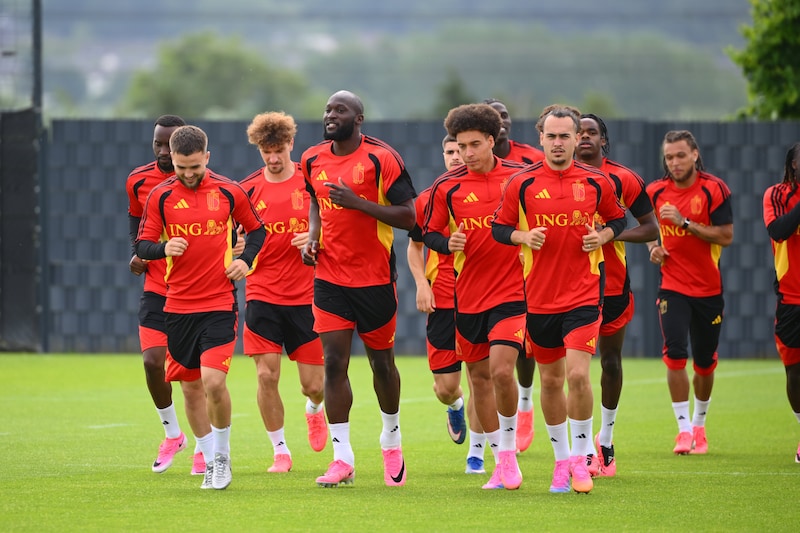 Heel wat lachende gezichten op training - Romelu Lukaku en Axel Witsel ...