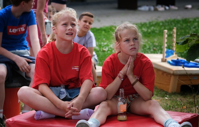 KIJK. Fans zien gymnast Glen Cuyle (22) naast Olympische roem grijpen ...