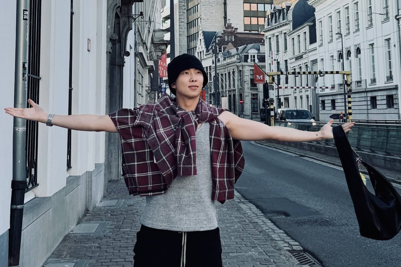 BTS-frontman RM verkent Antwerpen voor uitverkochte concerten in ...
