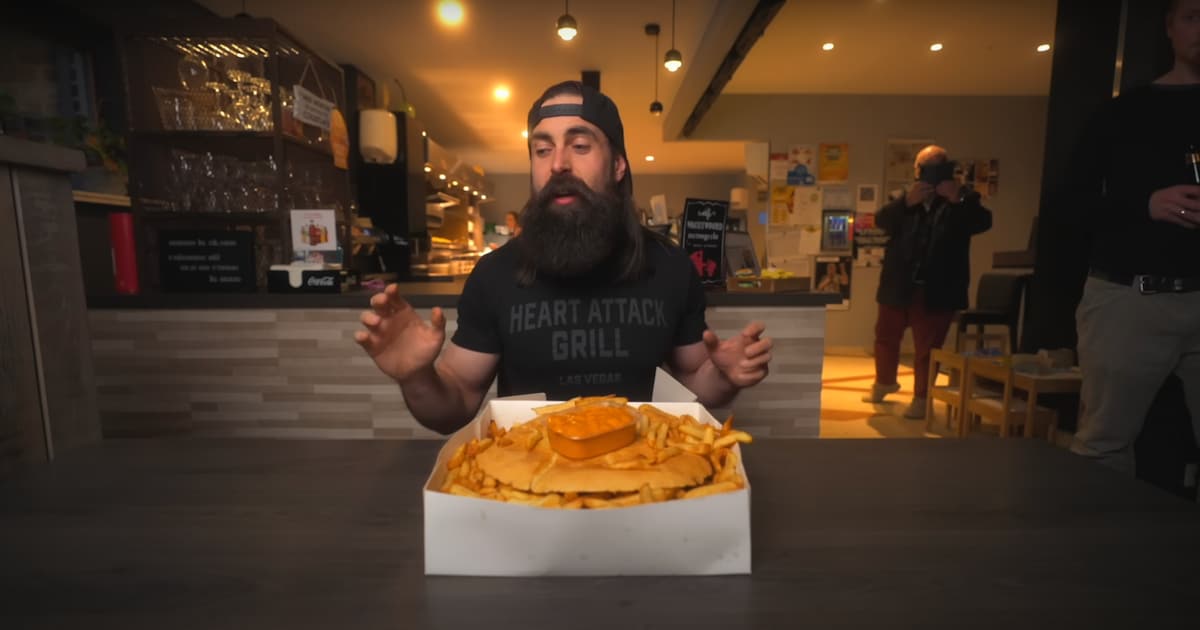 “Wil je er nog een?”: Britse youtuber Beard Meats Food waagt zich ook ...