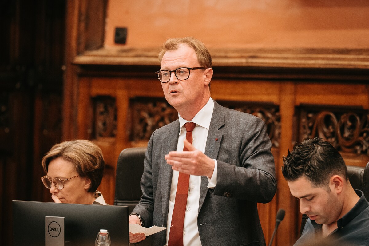 BESPARINGEN. Schepen Christophe Peeters: “Deze ingreep is noodzakelijk ...