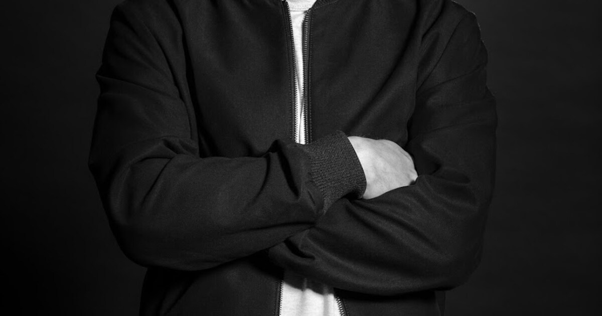 Goochelaar Nicholas geeft extra show in Berlare wegens groot succes ...